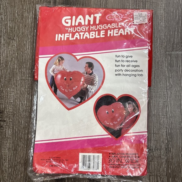 cleo | Holiday | Vintage Cleo Giant Huggy Huggable Inflatable Heart 3 ...